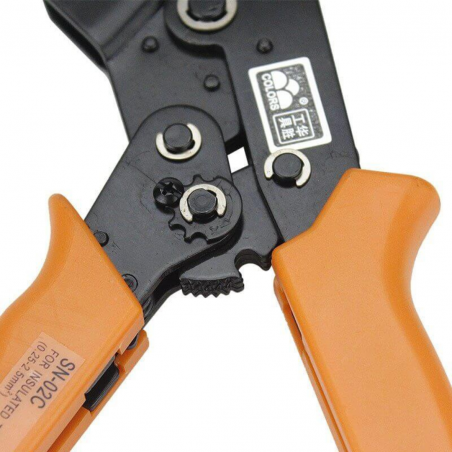 Crimpadora para terminales y conectores SN-02C