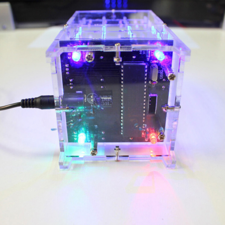 Experimento de electronica cubo OLED DIY 4x4x4